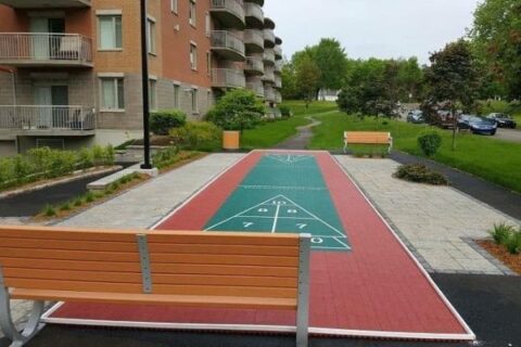 Official size - Shuffleboard